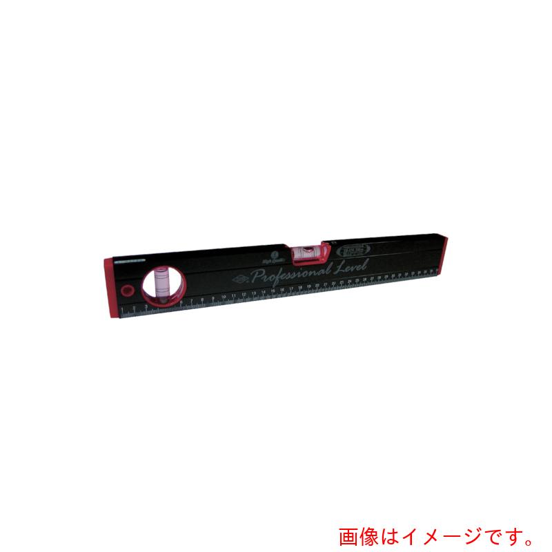 特長 ●レンズ効果で大きく見えるカマボコ型気泡管を搭載しています。 ●ロングセラーL-270アルミレベルの赤×黒バージョンです。 ●精度補正機構付です。 ●調整方法：水平・垂直精度はそれぞれトルクスドライバーT10番で調整してください。 用...
