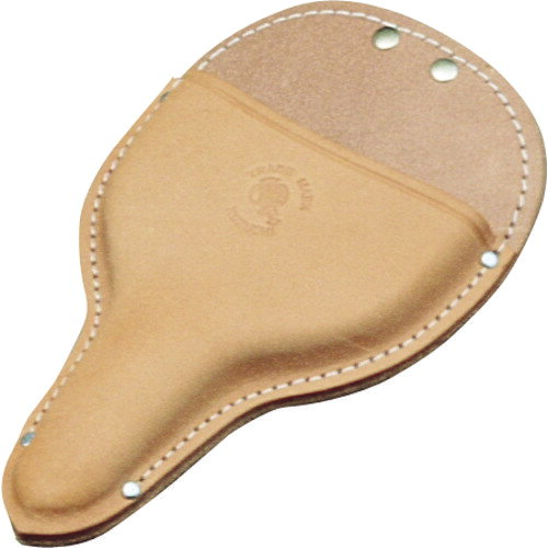 特長 ●牛革使用の180mm用の大久保鋏ケースです。 用途 ●大久保鋏ケース用。 仕様 ●色：肌色 ●形状：大久保鋏ケース　小　型押 ●幅(mm)：140 ●高さ(mm)：215 ●ベルト通し幅(mm)：50 ●大久保鋏ケース小 材質 ●牛...