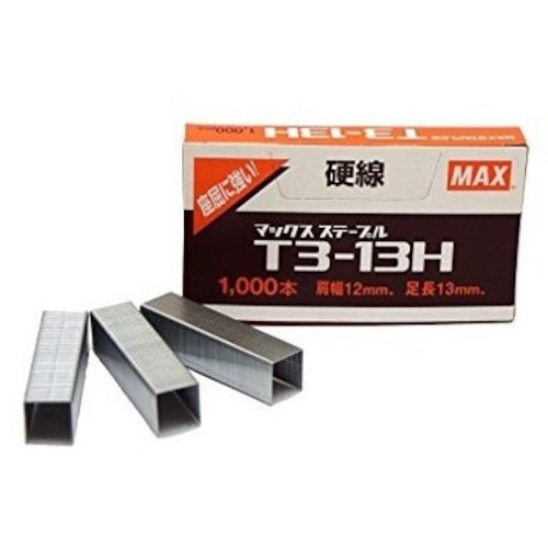 特長 ●T3ステープルです。 ●ハンマタッカ・ガンタッカ・バッテリタッカなどに使えます。 仕様 ●肩幅(mm)：12 ●足長(mm)：13 ●長さ(mm)：13 質量・質量単位 ●0.1kg 【メーカー名】マックス（株） 【メーカー品番】T...