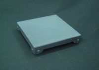 ●ダークグレー単色 ●155mm×155mm×高さ27mm ●表面微細凹凸（目地なし） ●四隅に凸部（8ヶ所）あり ●凸部含めた外寸161mm ●裏面刻印なし 【メーカー名】パナソニック（株） 【メーカー品番】RLXGVA5154　