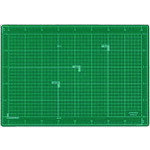 特長 ●安さ、使い勝手を追求しました。 仕様 ●サイズ：A3 ●規格：A3 ●片面印刷 ●両面使用可 ●方眼目盛：10mm方眼※裏面は無地です。 ●縦310×横450×厚2．5mm ●マット 材質 ●オレフィン系樹脂 質量・質量単位 ●0....