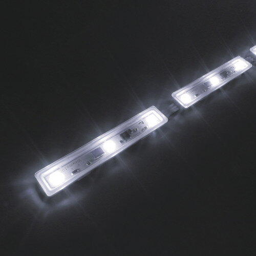 特長 ●AC100V仕様のモジュールタイプLEDライトです。 ●日亜化学製LEDを使用しており、品質安定性が高い製品です。 ●日本で製造を行っています。 用途 ●間接照明、棚下照明、ライン照明に。 仕様 ●光源色：6500K ●明るさ(lm...