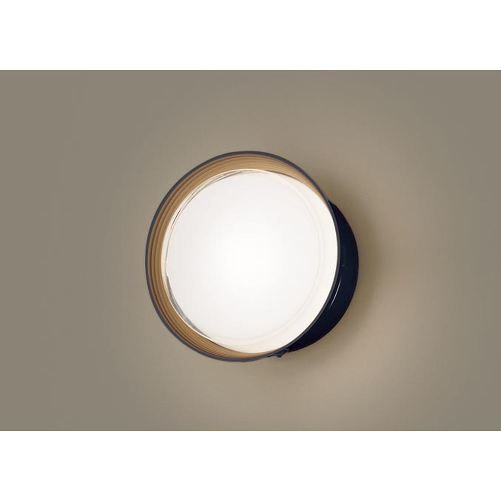 品番：LGWC81312KLE1　商品詳細 光源 ◆LED（電球色タイプ）　◆色温度：2700 K　◆光源寿命40000時間（光束維持率70％） 寸法・質量 ◆幅：213 mm　◆高：213 mm　◆出しろ：108 mm ◆質量：0.7 k...