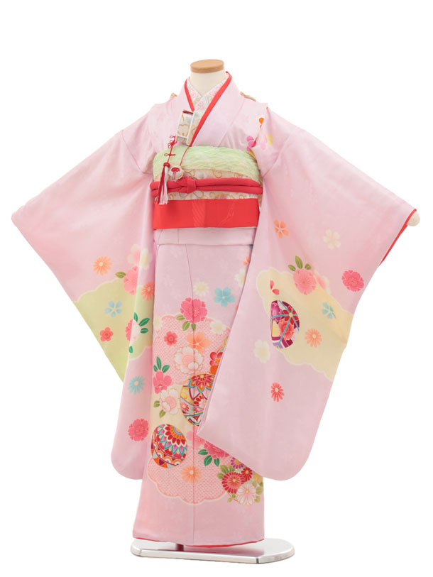 ■七五三レンタル一覧はこちらからどうぞ※商品の色については画面を表示するモニターによって実際と多少異なる場合がございます。ご了承下さいませ。 商品詳細 ［七五三レンタル］ ■素材:正絹 ■身丈:133cm 肩裄:54cm 袖丈:75cm ※...