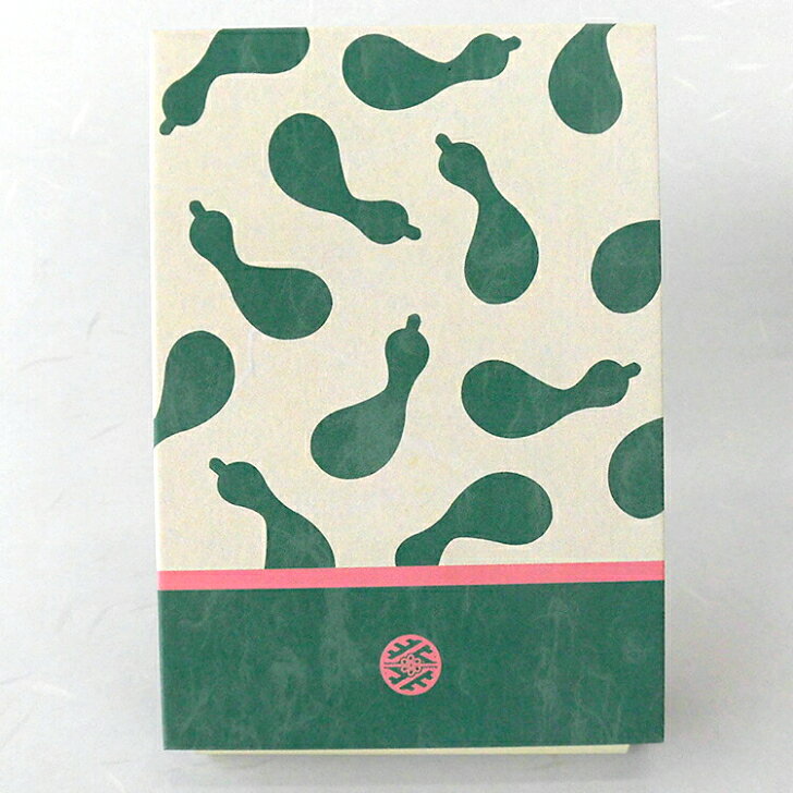 商品情報商品名ご祈願帳　健康祈願　瓢箪商品番号SA-001-004-04商品説明瓢箪の文様6つを描いて「六瓢（むびょう）」から、無病息災の意味があります。 持つ人の健康を願った、瓢箪柄のご祈願帳です。サイズ縦160mm　横112mm　厚み1...