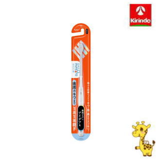 歯周ケアにアイデアを。歯周のキワまで1本1本磨きやすいハブラシ。 「極小・薄型ヘッド」で奥歯の奥までしっかり届き、「密着ウェーブカット」でキワや歯の裏側にもピタッとフィット。歯ぐきにもやさしい磨き心地。ライフスタイルになじむマーブルデザイン...