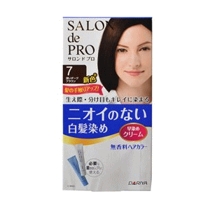 目や鼻にツンとくる嫌なニオイがなく、お部屋にニオイがこもらないから、快適に染められます。染料が効率よく髪の内部まで浸透するのでしっかりキレイに染まります。