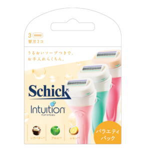 ●うるおいソープつきで、お手入れらくちん。 ●ボディソープいらずでやさしくそれる。 ●濡らすだけで、カミソリの動きをスムーズにし、肌にうるおいを与えるソープ（保湿成分配合） ●スイングヘッドの4枚刃が身体の微妙なカーブに合わせて動きます。ま...