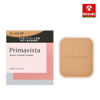 ひと塗りで均一に密着。明るい素肌質感続く。 ひと塗りで、均一なヴェールが肌に溶けこむようにぴたっと密着。 粉っぽさを感じないなめらかな仕上がりを叶えます。光を味方に肌に明るさを与え毛穴、色むら、くすみを自然にカバー。 皮脂による不快なテカリ...