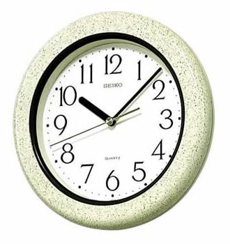 ◆セイコー SEIKO KS441H 掛け時計 クオーツ キッチン バス 強化防湿・防塵型 希望小売価格 \ 7,700 (税込) ※メーカー希望小売価格はメーカーサイトに基づいて掲載しています。 枠材 プラスチック枠(グレー模様塗装)/前...