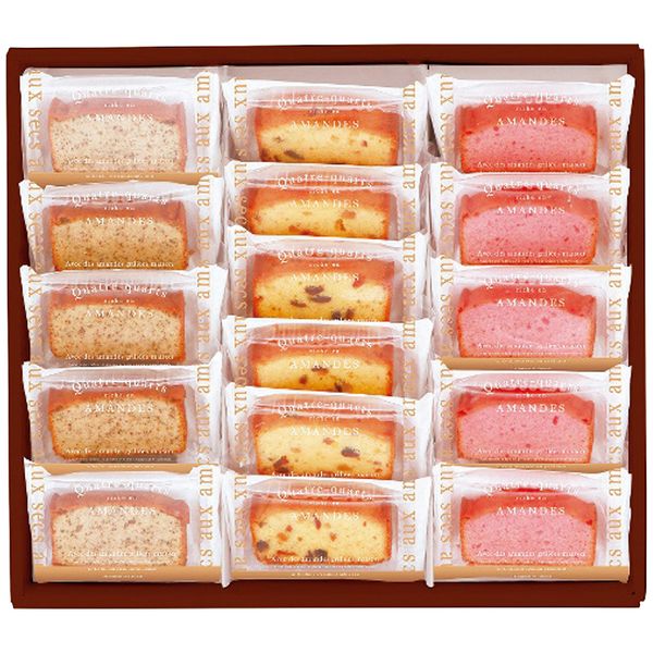ポイントしっとりとした口当たりになるようにアーモンドをたっぷり使用して焼き上げた3種のパウンドケーキのアソートセット。※写真はイメージです。内容・デザイン等変更になる場合があります。予めご了承ください。箱サイズ32×5.2×29cm現品サイ...