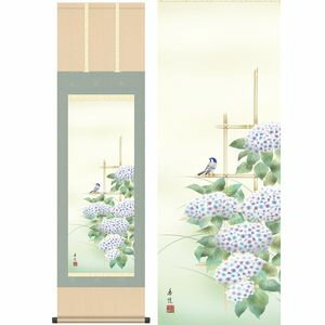 商品名紫陽花／あじさい商品説明移り気という花言葉の通り、様々な紫に彩りを変え楽しませてくれる名花。作家名西尾香悦／にしおこうえつ作家略歴武蔵野美大にて日本画を専攻し、卒業後一筋に研鑽を重ねる。構図バランスに優れた独特の画 風は幅広く人気を集...