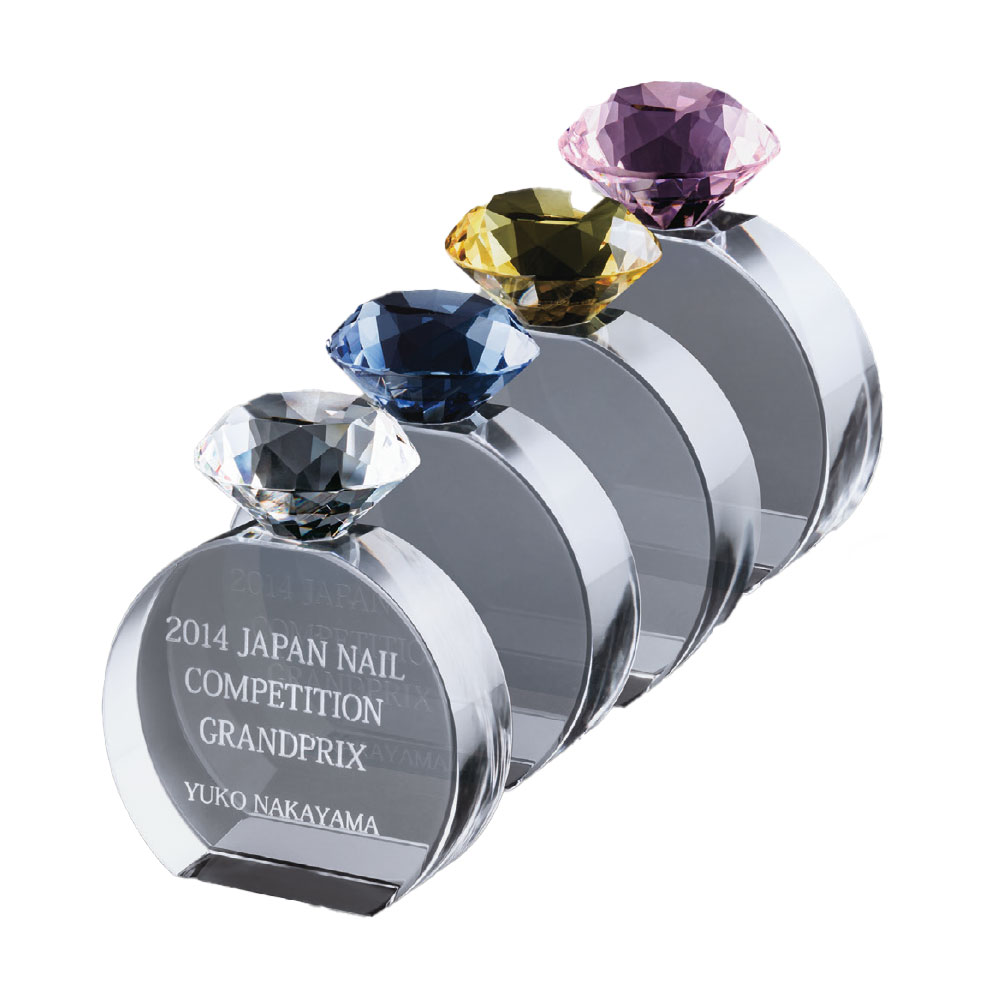 高さ65×幅55mm　　光学ガラス製・2D加工　※商品写真はイメージです。ガラスのイメージはご注文後にお客様に提出いただきます図案や写真にて制作致します。※色をクリアー、ブルー、イエロー、ピンクからお選びください。※こちらの商品は、本体に2...