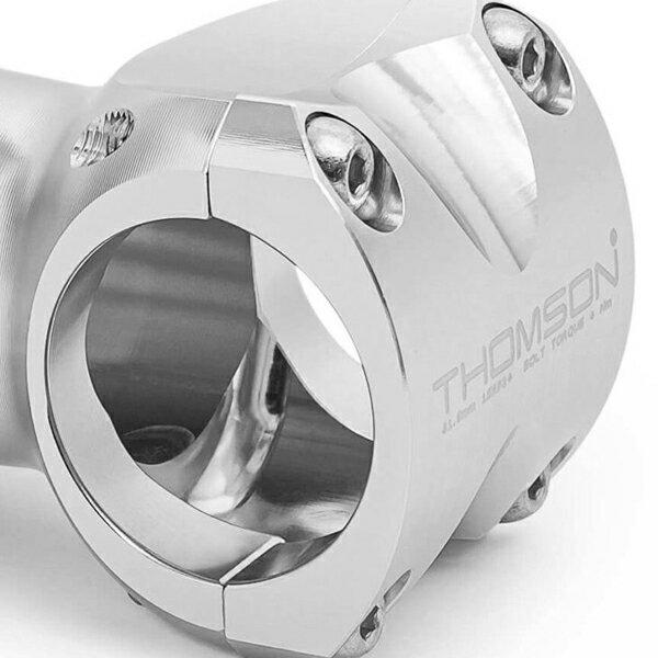 航空機技術を用いた強く美しいパーツ トムソンは、航空機と自転車のパーツを作る「100％ MADE IN USA」のブランド。 ジョージア州メイコンにある自社工場ですべての製品を生産しています。 CNCマシニング製法に30年以上の経験を持ち、...