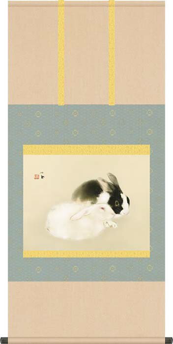 高精彩巧芸画 （手彩入り） 本紙　：新絹本 サイズ：幅54.5 x 115cm（尺五） 表装　：洛彩鍛子本表装（表装品質10年間保証付き） 軸先　：陶器 収納箱：桐箱畳紙収納 高精彩巧芸画 (手彩補色）とは 世界の有名美術館がレプリカを制作...