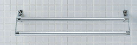 INAX製　スタンダードシリーズ 2段式タオル掛 寸法：774×110×82(φ16) 材質 ・ブラケットカバー　亜鉛ダイキャスト(ニッケルクロームメッキ) ・バー　ステンレス ・木ビス4本付属