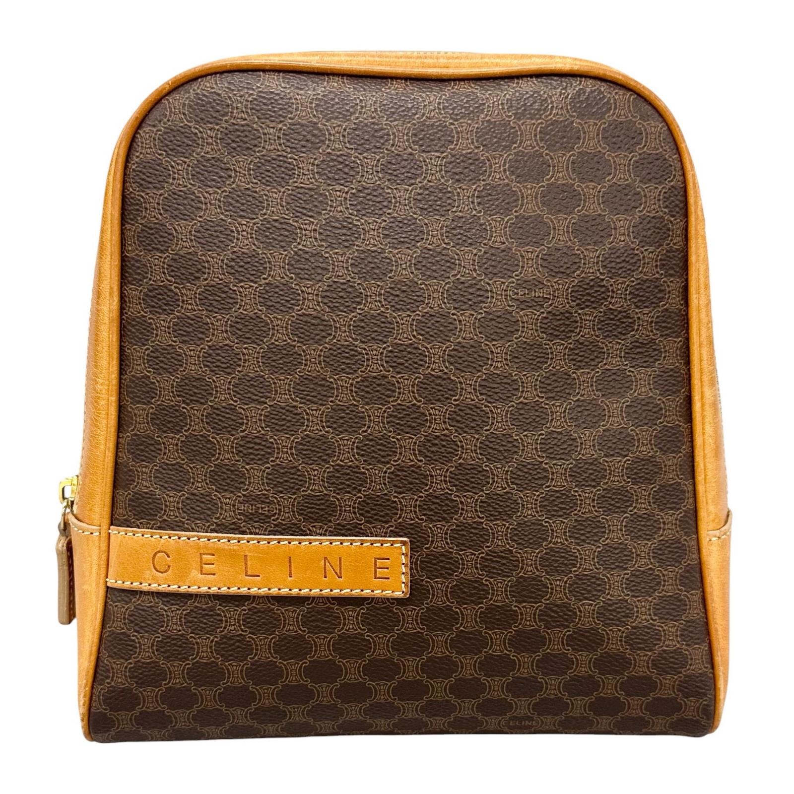 管理番号JJS12280 ブランドCELINE/セリーヌ アイテムリュック・デイパック 対象レディース カラー ブラウン 金具色ゴールド ラインマカダム 生産国イタリア共和国 シリアルMC00/2 素材レザー/PVC サイズ 約W22cm ...