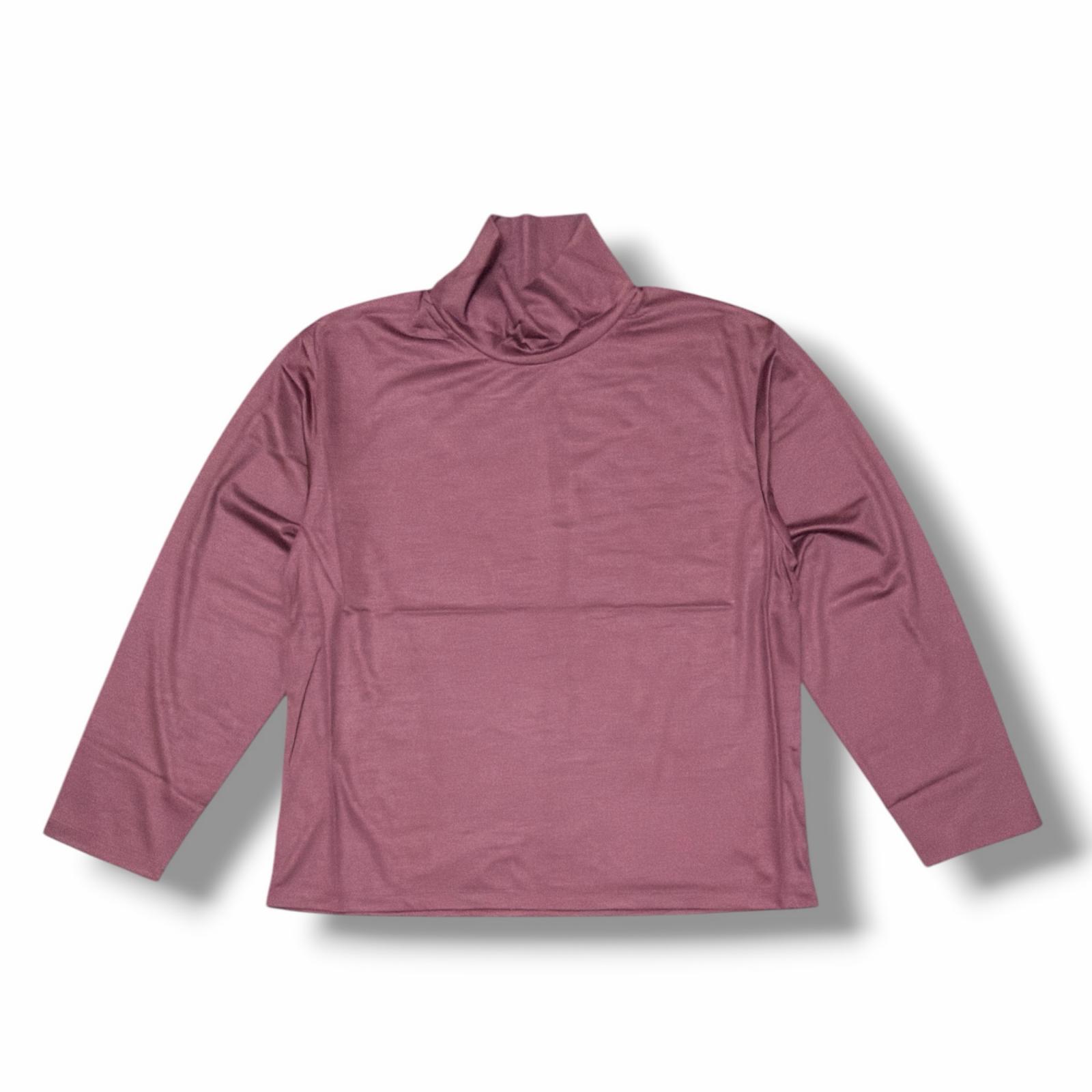 ブランド KANEMASA PHIL. ・カネマサフィル 商品名 2025AW 36G Wool Turtle Neck 型番 KM25A-001W 特徴 36Gジャガード機でという特注編み機で、限界まで詰めた度詰め天竺組織を使用し製作を行...