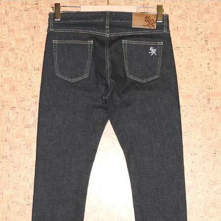 SIZE：32INCH [ウエスト： 86cm/ワタリ幅：30cm/股下：79cm/裾幅：17cm] SIZE：34INCH [ウエスト： 90cm/ワタリ幅：31cm/股下：80cm/裾幅：18cm] SIZE：36INCH [ウエスト：...