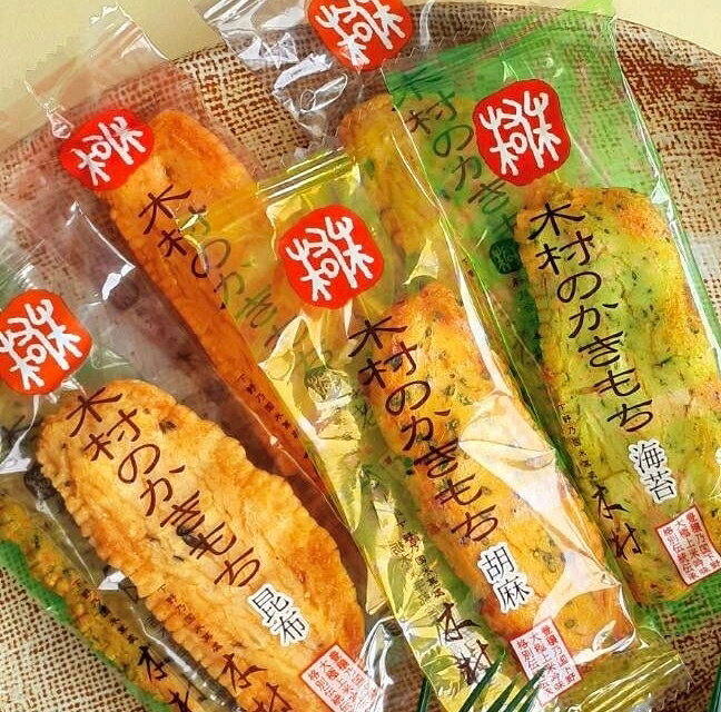 説明 人気の木村のかきもちのお詰め合わせです。 丹念に焼き上げたかきもちを自慢のたまり醤油で仕上げました。五つの風味をお楽しみ下さい。 ○海苔かきもち○胡麻かきもち ○昆布かきもち ○海老かきもち ○七味かきもち 内容量 250g（個包装含...