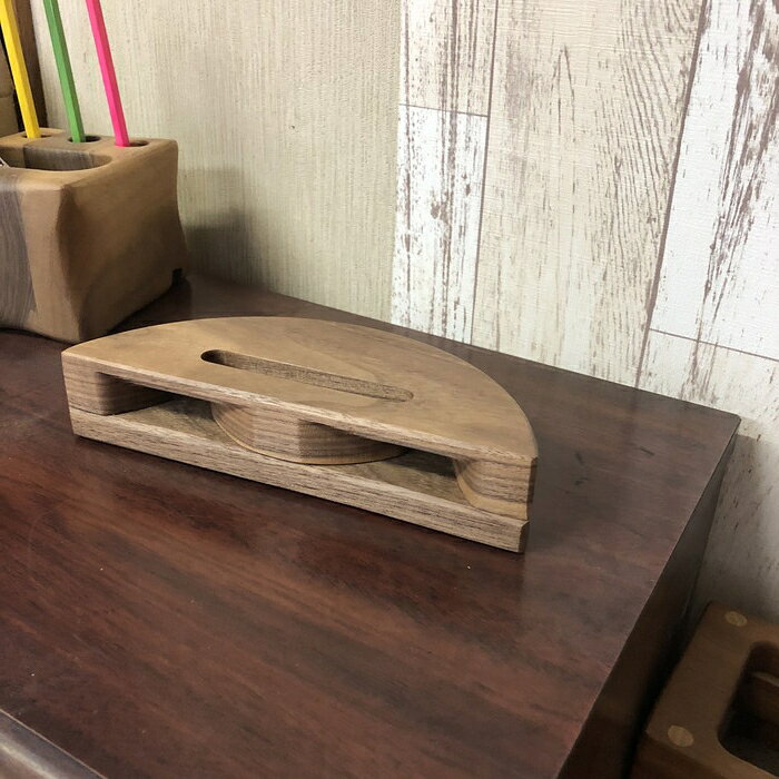 商品情報 材料/サイズ ウォールナット190×80×39スマホスタンド スマートフォンスタンド スピーカー ウォールナット材 スマホスタンド スマートフォンスタンド スピーカー ウォールナット材 スマホスタンド スマートフォンスタンド スピ...