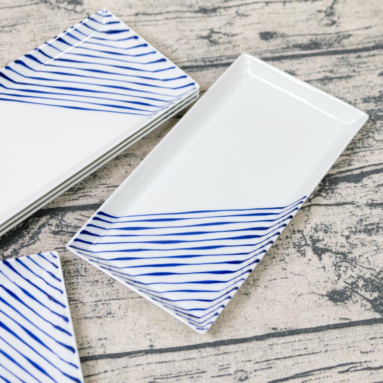 【 新商品 】 ＼ 波佐見焼 ／ 【 康創窯 】 長皿 十草 横 約23.7cm 角皿 焼皿 焼き皿 焼き皿 魚皿 長角皿 長辺 波佐見 はさみ はさみ焼き hasami KOUSOU 康創 K 良い器で共感したいちゃわん屋♪ 3枚セットは...