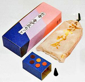 商品説明 カラフルな色彩とデザインで新しくなった『お香』 ご自宅でお手軽にお香が楽しめるセットです サイズ 　