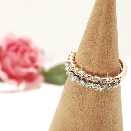 ギフト対応 ダイヤモンドの輝きを存分に楽しむ…☆ ダイヤモンドがリングに整然と留められた様子はゴージャスな感じが味わえます。その奥深さは使っていくにつれて愛着が湧いてくる1品です。 ピンキーリングはつける指が小指ということもあり、 小ぶりで...