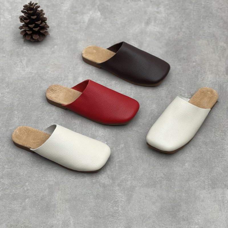 商品詳細 ▽ 素材と特徴 アッパー：高級頭層牛皮（本革）を使用 ゴム底：滑りにくいゴム底（高さ約1.5cm） インソール：柔らかい豚皮革インソール 職人が一つ一つ丁寧にハンドメイドで仕上げた高品質スリッポンです。 ▽ カラー展開 ホワイト／...