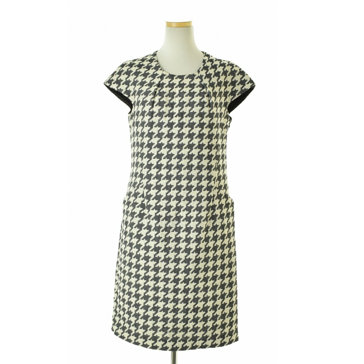 #VOUSETES#X2b#X2c#X2d#X2e#X2f#Y5e#Y5f#Y60#Y61#Y62#VOUS ETES#ブラック系#アイボリー系#刺繍・レース#ウール#表記サイズ：38#コンディションD##レディース#ワンピース#ワンピース...