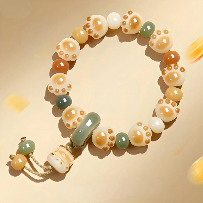 　　　 ◆◇◆売れている秘密◆◇◆ 菩提樹の種から作られたビーズ。遊び時間が長くなるほど、色が美しくなります。数珠を作るのに理想的な材料です。 菩提樹の種子のセレクションは、純粋に自然なもので、その色は自然に生まれたもので、翡翠のような柔ら...