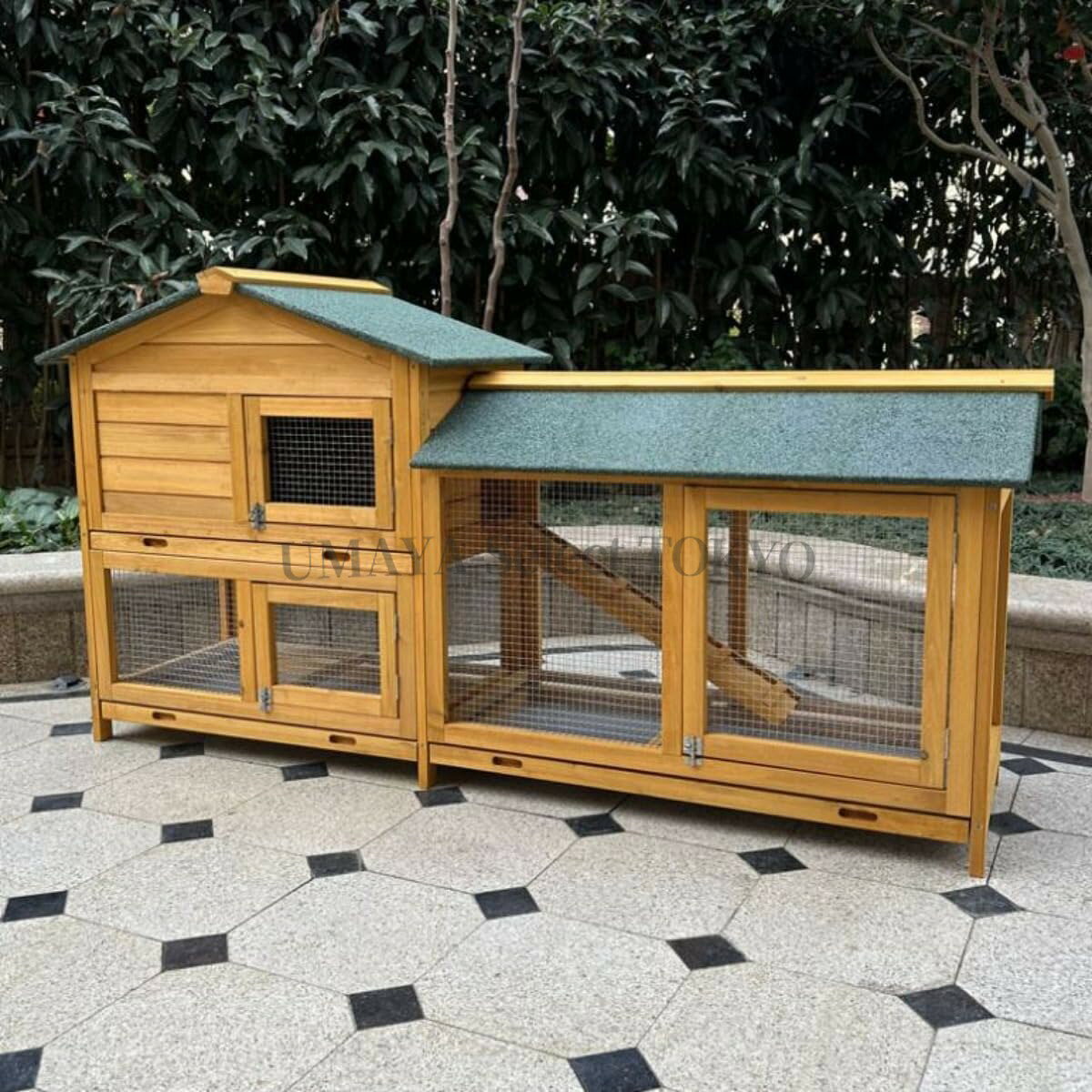 【商品名】【ポイント3倍!7月限定!店舗の人気商品!】屋外チキンコープ 鶏小屋 マルチレベル耐候性鶏舎 巣箱付き木製家禽ケージ ラン ランプ 金網 取り外し可能な底 丈夫で丈夫 水で洗える組み立て簡単 鶏用ケージ 小屋用 ウサギ バニーケー...