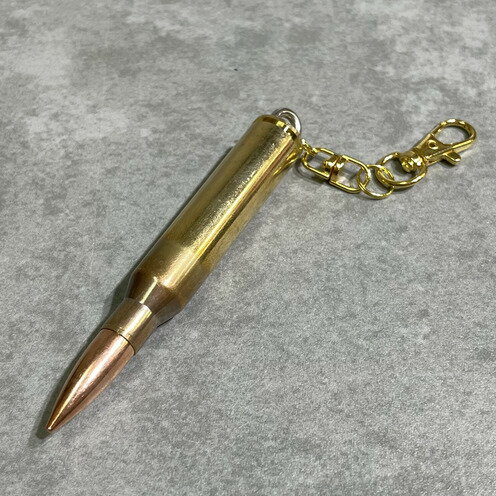 商品情報素材(薬莢本体)真鍮338ラプアマグナム 8.6×70mm ダミーカート キーホルダー ミリタリーキーホルダー 338ラプアマグナム 8.6×70mm ダミーカート 弾丸カラー：ゴールドサイズ：約94mm8.6×70mm全長：約16...