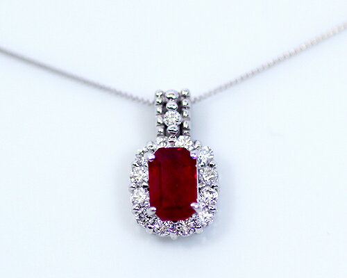 ギフト対応 セット内容 化粧箱・品質保証書・鑑別書 チェーン ベネチアンチェーン/約42cm 18金ホワイトゴールド (3cmアジャスター含む) 　 トップ 取り外し可 地　　　金 　18金ホワイトゴールド 大　き　さ 最大幅：縦約12.0...