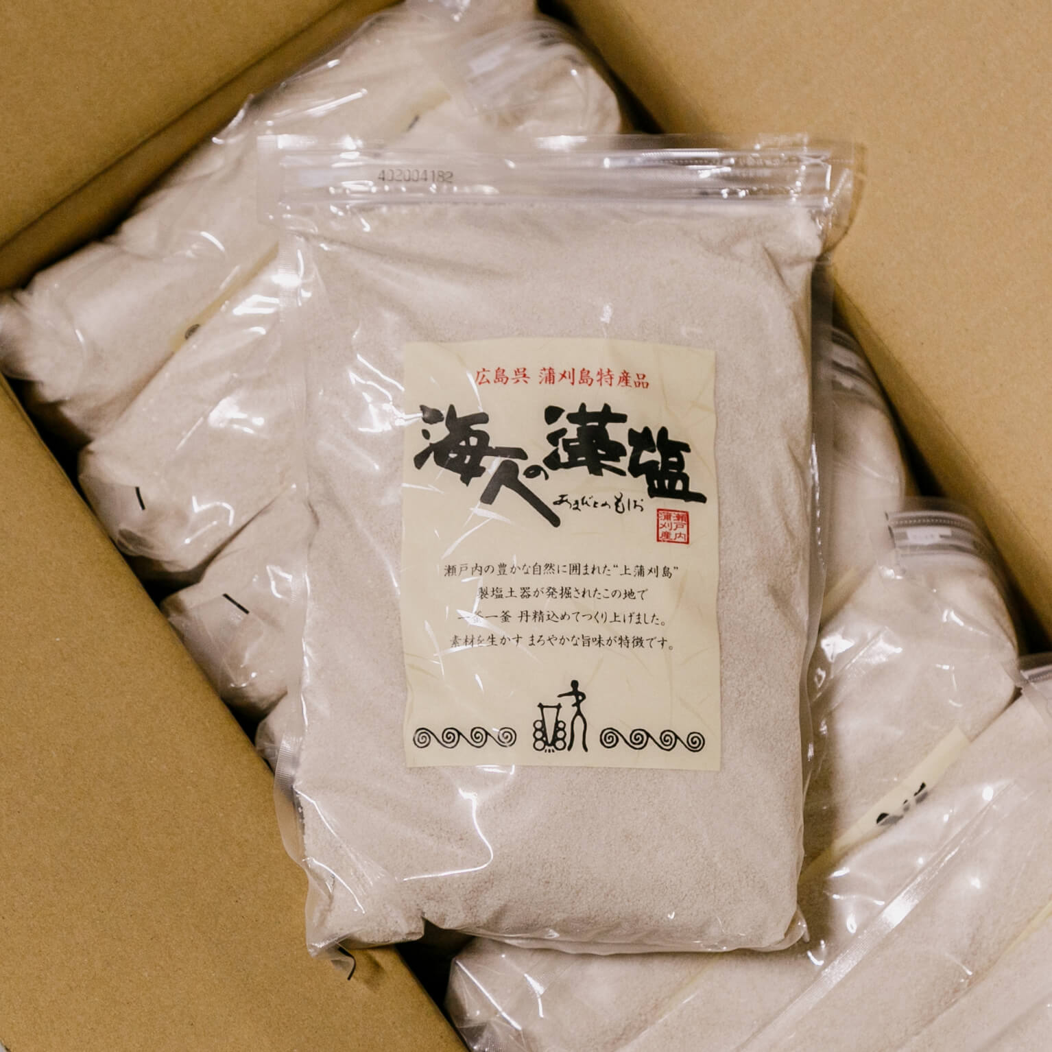 概要 特徴瀬戸内の海水と海藻・ホンダワラから作られたまろやかな塩味が特徴の藻塩です。ナトリウム、カルシウム、カリウム、マグネシウムなどのミネラル分が多く含まれております。色が茶色いのは、原料の海藻（ホンダワラ）由来の色素によるものです。名前...