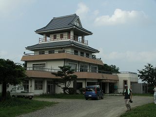 [完成品] 　岩崎城（北上市和賀町岩崎）日本の城　お城のジオラマ模型　プラモデル　城郭模型 岩手の城 ★★サイズ　コレクションケース244×244×261mm ★参考画像は「余湖くんのホームページ」よりの縄張り図ですが、ケース内で作れる範囲...