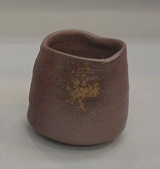 ●作家 備前焼・陶峰作 ●サイズ 幅 9cm　高さ 9cm　口径 7.5cm　備前焼　焼酎カップ(平日) ●作家 備前焼　木村陶峰 ●サイズ 幅 9cm　高さ 9cm　口径 7.5cm　 ●商品説明 備前焼は釉薬を一切使わず「酸化焔焼成」に...