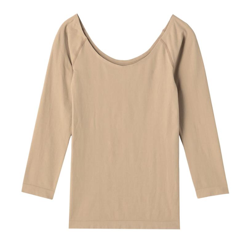 [アツギ] [ASTIGU] 7分袖 インナー 深Uネック 48511NK深めのUネックで首元すっきりブラストラップを固定できるテープ付き。脇に縫い目がないのでごろつきが気になりにくいやさしくフィットする成型天竺素材襟ぐりはフラットな接着仕上げ