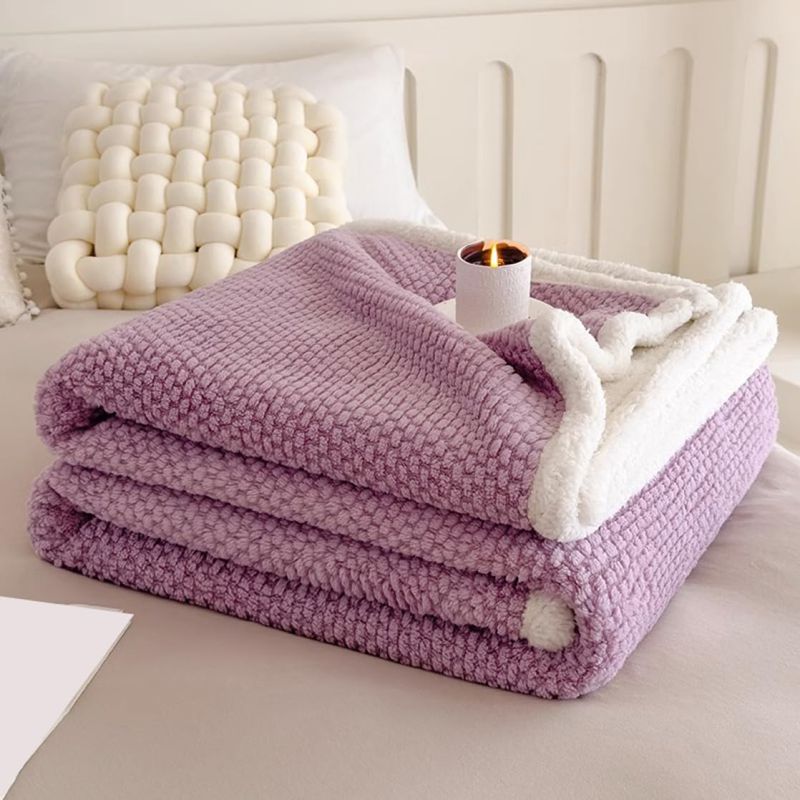 　　　 ◆◇◆売れている秘密◆◇◆ 【素材】ポリエステル【サイズ】1枚の毛布：70*100cm100*150cm120*200cm150*200cm180*200cm200*230cm◆両面にも使えるタイプ、ふわふわで滑らかな肌触りです。オ...