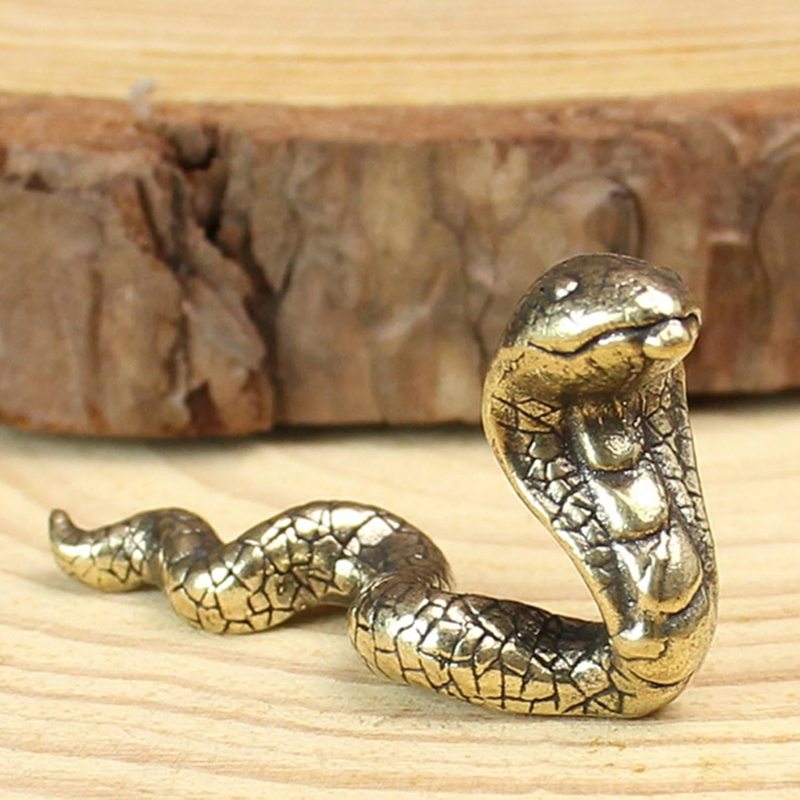 　　　 ◆◇◆売れている秘密◆◇◆ ◎干支は縁起物として担がれ、その年の干支を飾ることで「無病息災・厄除祈念・家内安全・商売繁盛」ともされています。 ◎良き年を迎える為に縁起の良い干支飾り。飛躍の年になりますように。 ◎インテリア装飾、あな...