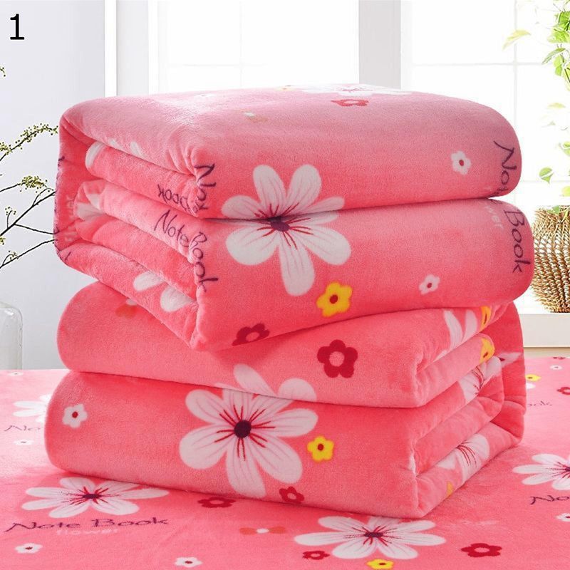 　　　 ◆◇◆人気の秘密◆◇◆ ?フランネル。フランネルブランケットは一般的なブランケットより軽くて通気性に優れています。高い保温性があるのでいつも体を温めことができます。 ?超軽量ブランケットで、圧迫感を与えないです。優れた縫製技術のおか...