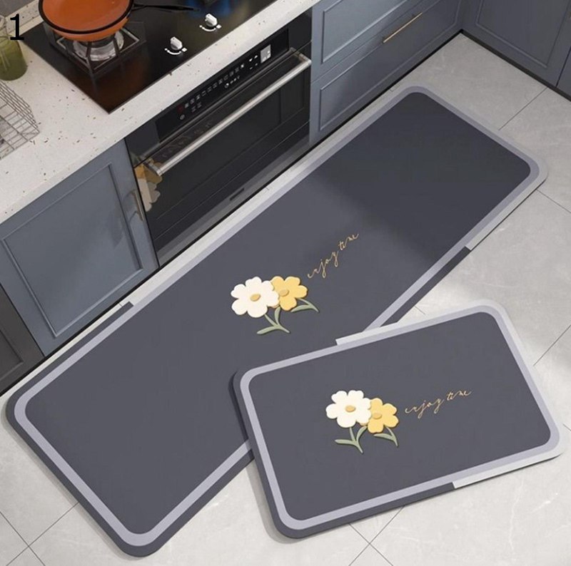 　　　 ◆◇◆人気の秘密◆◇◆ ◎吸水繊維を使用したキッチンマットは多くの細かい穴が空いているため水分を素早く吸収。速乾性の優れた発泡層が早めに水を放出させるので、キッチンマットの表面はいつもサラサラ！ ◎料理中はキッチンの中をあちこち歩き...