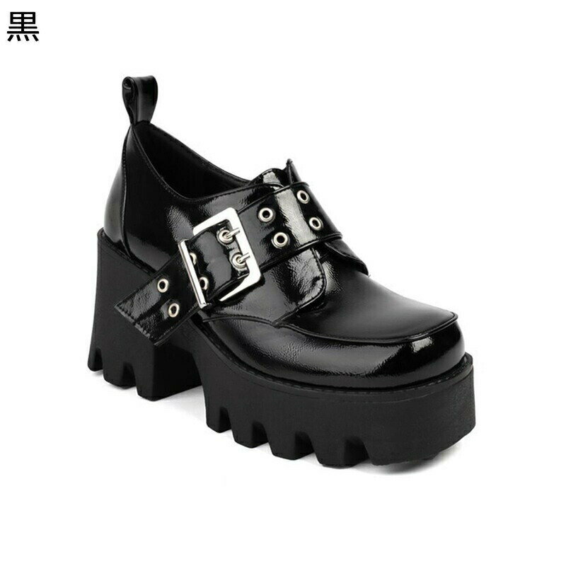 　　　 ◆◇◆人気の秘密◆◇◆ 【ヒール】脚がキレイに見える約8cmヒール。8cmのヒールは、統計的に「全身のバランスがキレイに見える」と証明された高さ。歩きやすく、履くだけで脚全体もシュッと美脚に見せてくれます。 【スクエアトゥ】大人のた...