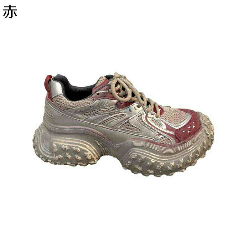 　　　 ◆◇◆人気の秘密◆◇◆ 【おしゃれ】シンプルなデザインで厚底の定番レディーススニーカーです。女の子らしいボリューミーなフォルムのシューズで、足元からお洒落さをアピールできます！ 【脚長美脚効果】約5センチの厚底なので、靴底が厚くて、...