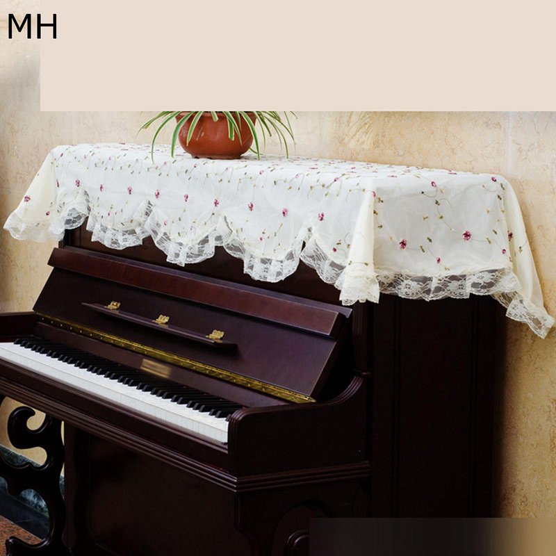 　　　 ◆◇◆人気の秘密◆◇◆ 上品なレース生地で花柄をたっぷりに仕上げ、柔らかな手触りと美しい光沢感を備えた高級なピアノカバーです。エレガントで、厚地でしわになりにくてよい懸垂感を持つ。大切なピアノをほこりや傷から守りつつ、お部屋のアクセ...