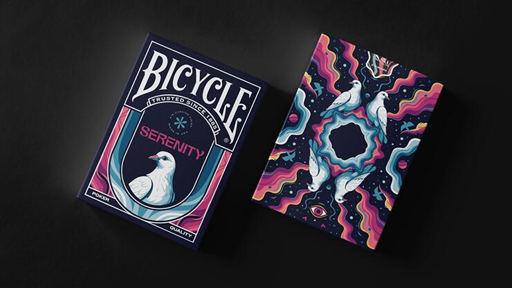 United States Playing Card Company製のこのカードは、まるでマジシャンの夢のような手触りです！スライトオブハンドにもカーディストリーにも最適な、しなやかでスナッピー、そして耐久性に優れた一品です。 プレミアム...