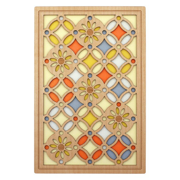 レーザー加工を施した木製素材で表紙を仕立てたオリジナル御朱印帳です。最新のレーザー機でデジタル加工された木製素材を1点1点職人の手作業で組み上げています。表紙の木の質感とパステルカラーの組み合わせがお洒落で、人気の高い商品です。・ページ数:...