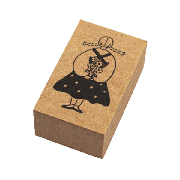 スタンプマルシェの看板ガール、マールちゃんスタンプです。細かなモチーフまで繊細な線画タッチで描かれたデザイン。色鉛筆や水彩で色を足したり、マスキングテープを組み合わせてコラージュするのもおすすめです。・日本製サイズ：縦=40mm　横=25m...