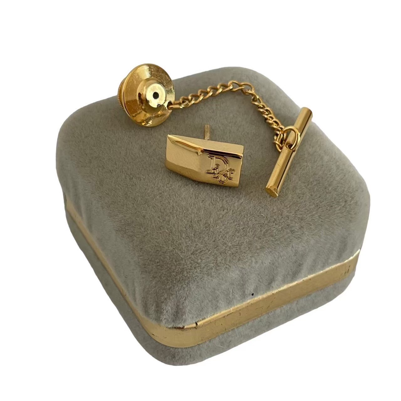 Christian Dior ディオール ネクタイピン タイピン ロゴ ゴールド ■商品情報■ ●タイトル Christian Dior ディオール ネクタイピン タイピン ロゴ ゴールド ●メーカー　Christian Dior ディオー...