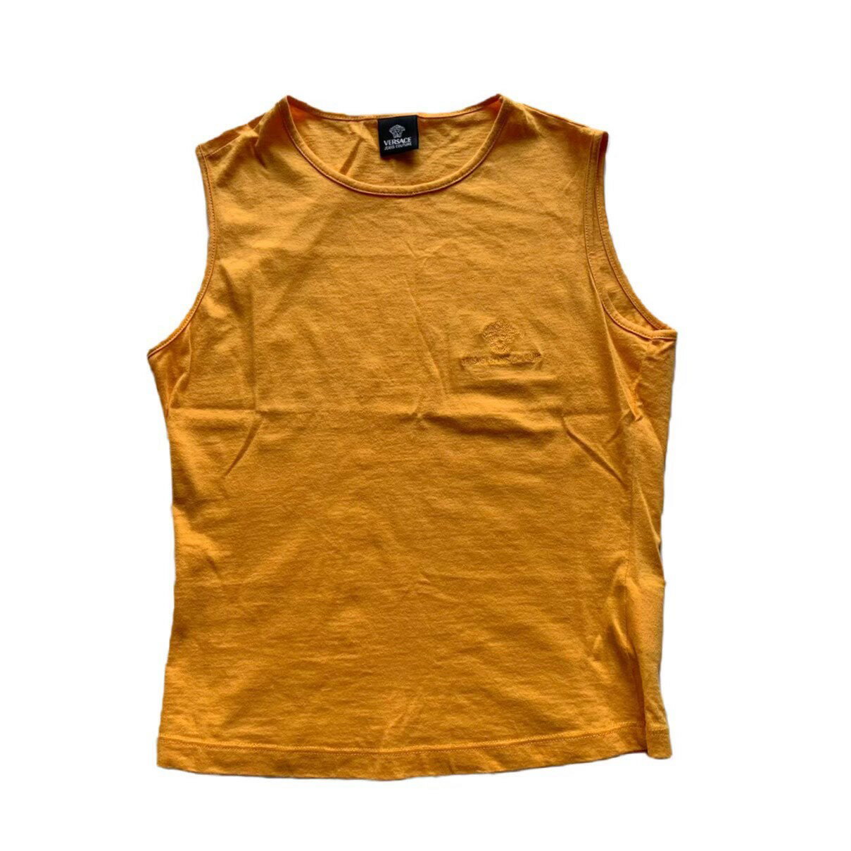 VERSACE　ヴェルサーチ　JEANS COUTURE　ノースリーブ　タンクトップ　XS　胸刺繍ロゴ ■商品情報■ ●タイトル　VERSACE　ヴェルサーチ　JEANS COUTURE　ノースリーブ　タンクトップ　XS　胸刺繍ロゴ ●メー...